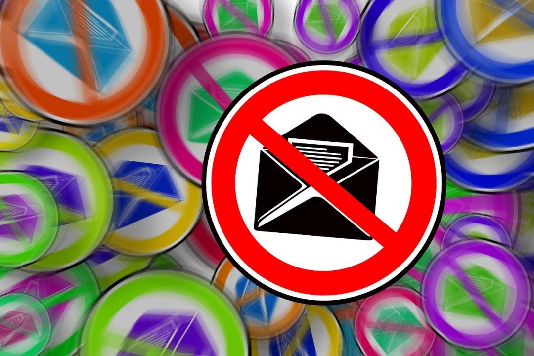 Beware of USPS Reschedule Delivery Text & Email Scam Messages